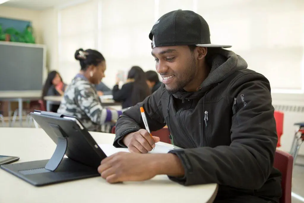 TELUS & Green Standards Raise Educational Bar At Place Cartier